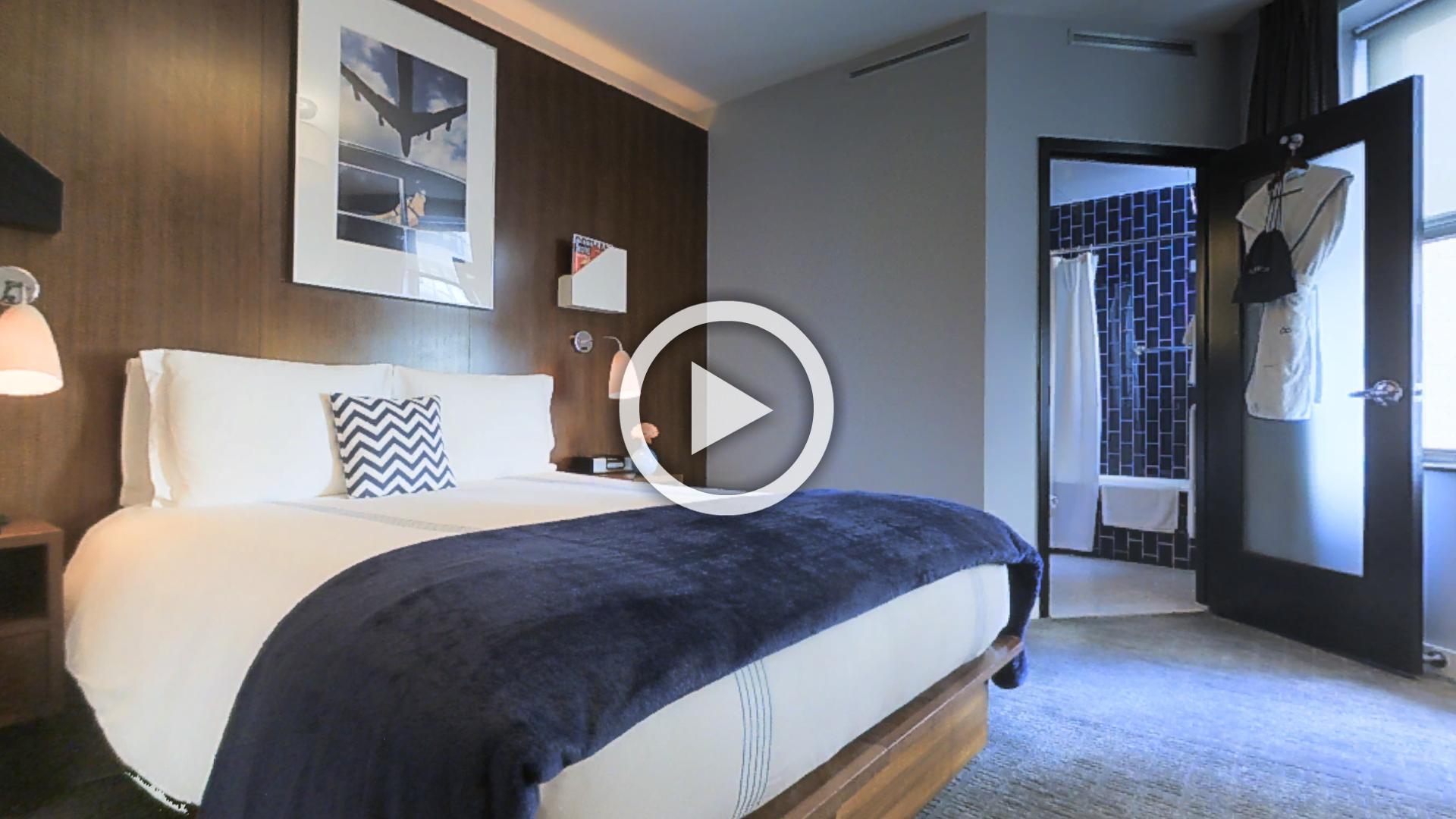 6 Columbus Circle | Queen Deluxe - We Get Around Network Gallery of ...